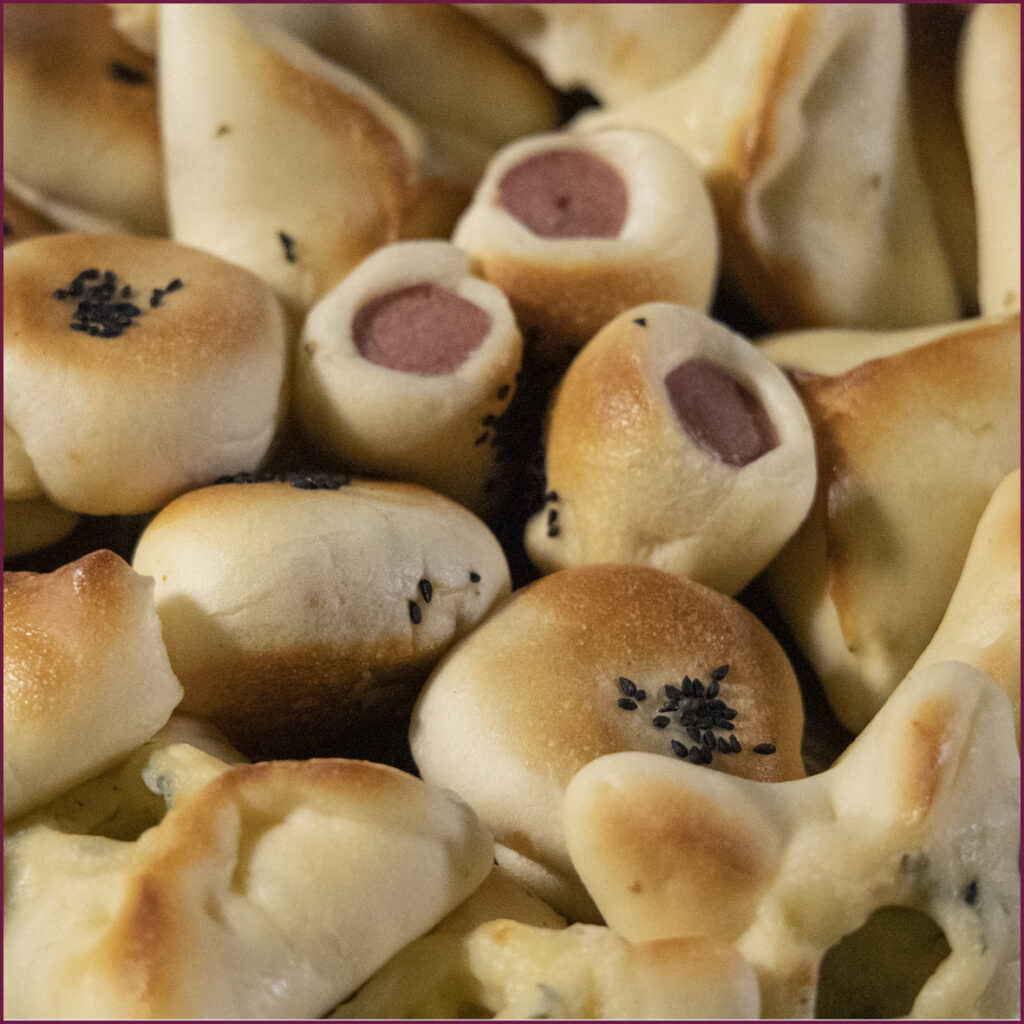 Mixed Fatayer Cheese Thyme Pizza Sausages 1kg – AlKaramah Dough